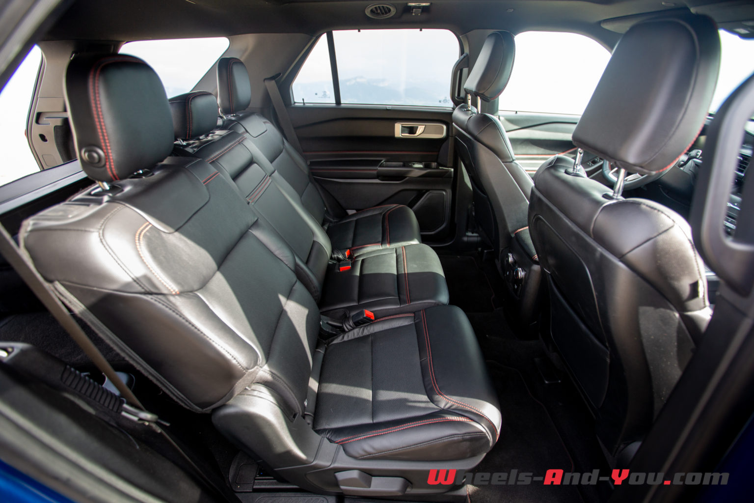 Essai – Ford Explorer PHEV : Son truc ? Les grands espaces – wheels-and ...