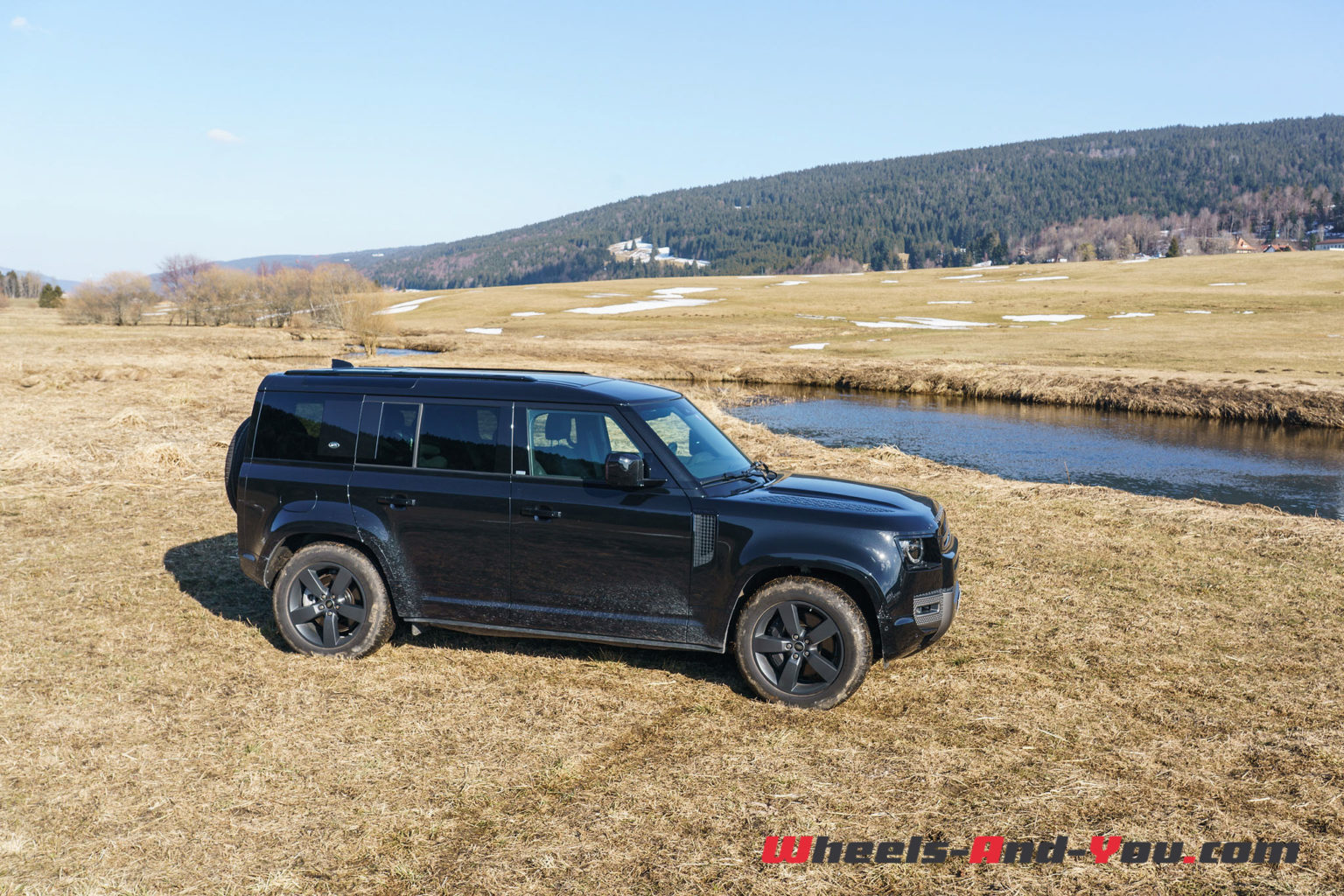 Essai – Land Rover Defender 110 P400e : Plus bobo qu’écolo ! – wheels ...