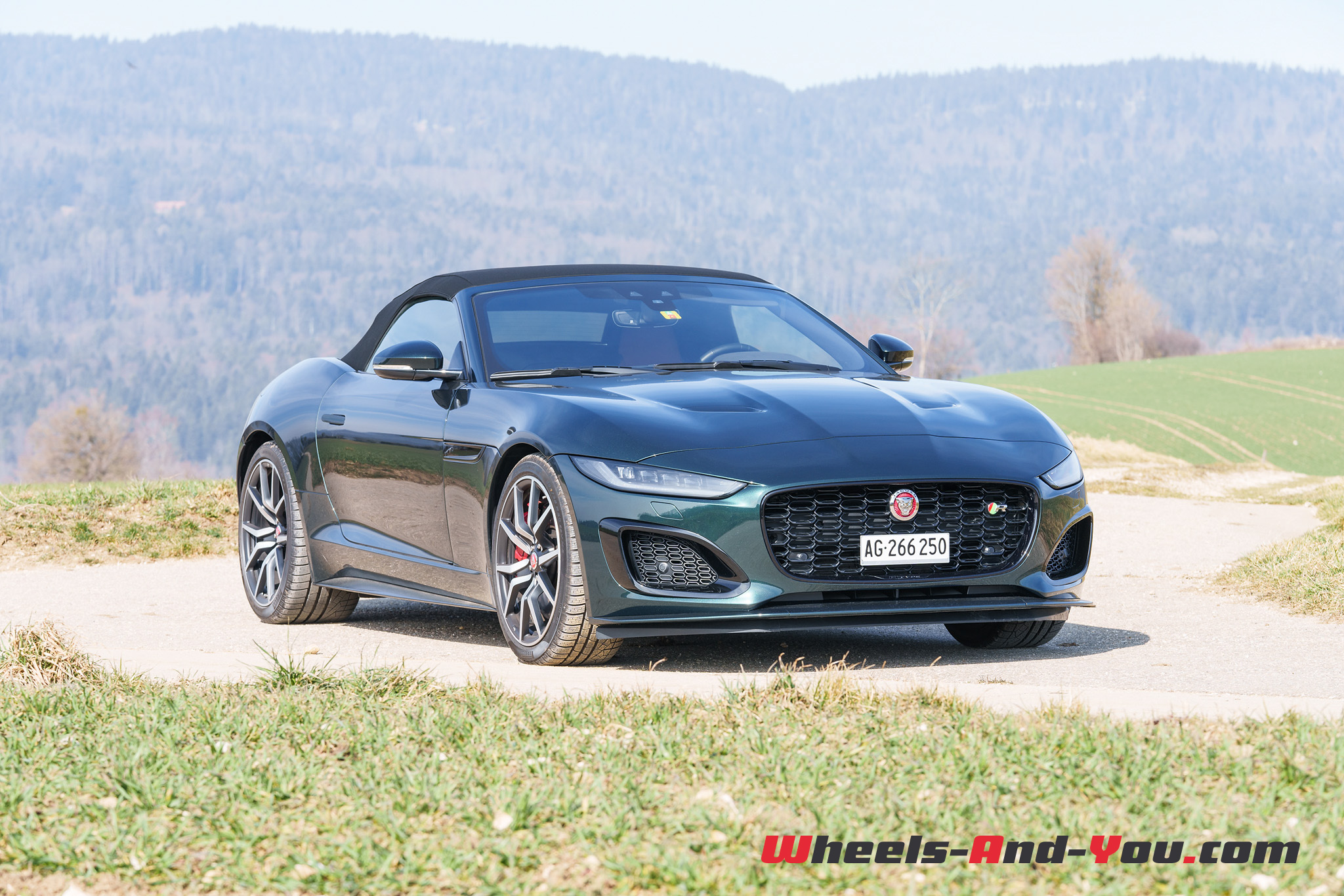 Essai – Jaguar F-Type R75 Cabriolet : Un félin plus civilisé – wheels ...