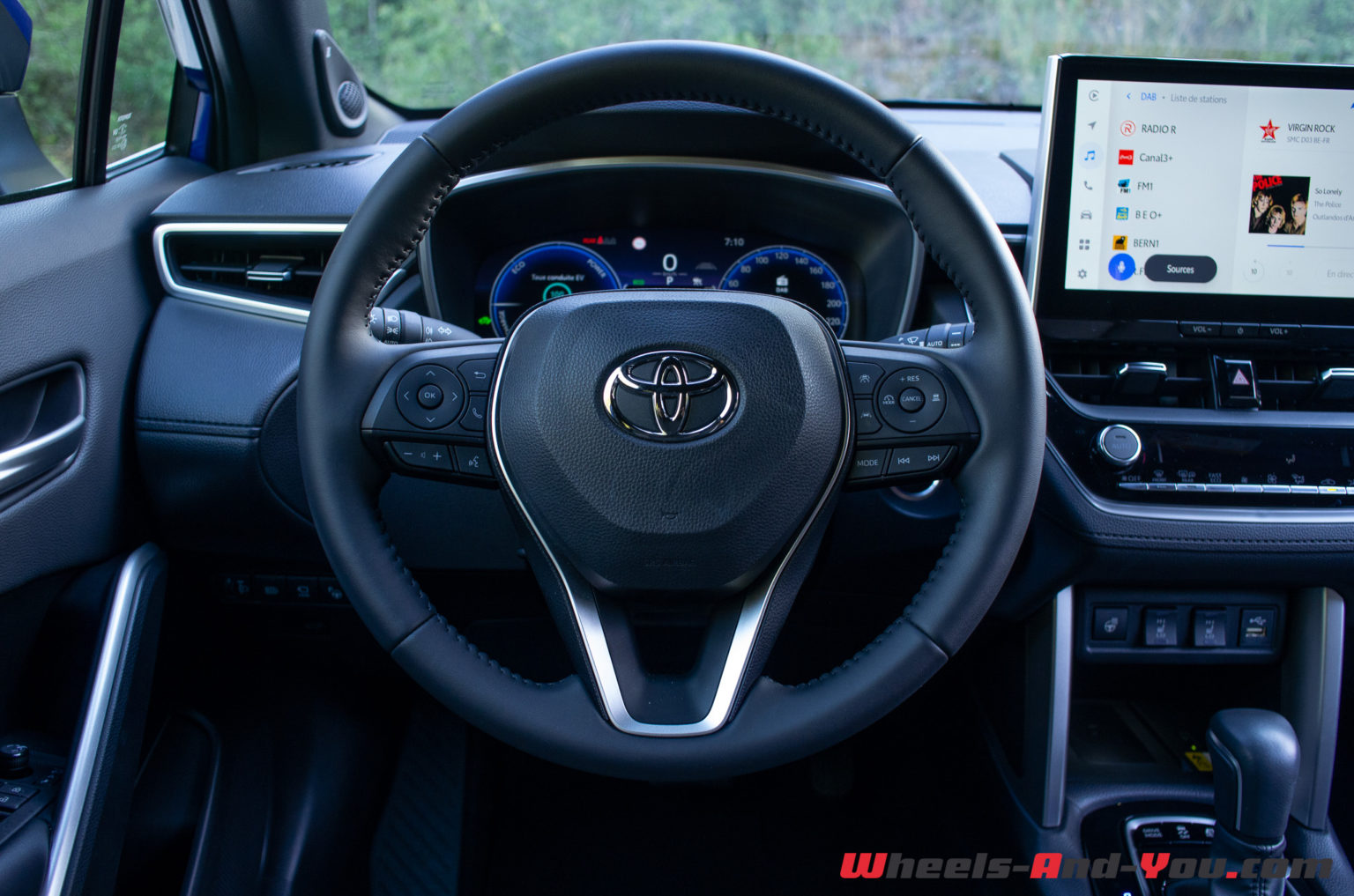 Essai – Toyota Corolla Cross 2.0 VVT-i Hybrid : Une Corolla sauce SUV ...