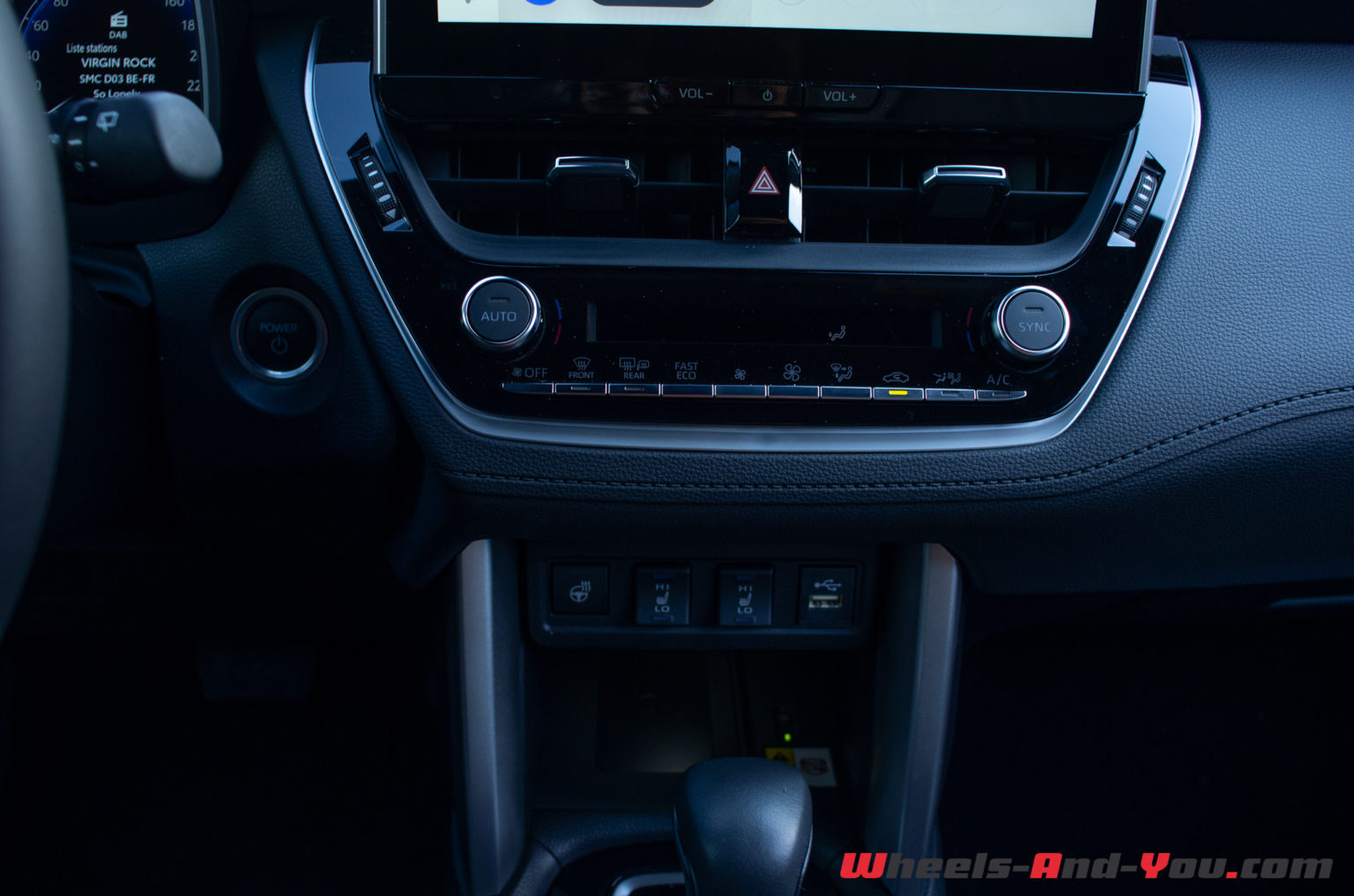 Essai – Toyota Corolla Cross 2.0 VVT-i Hybrid : Une Corolla sauce SUV ...